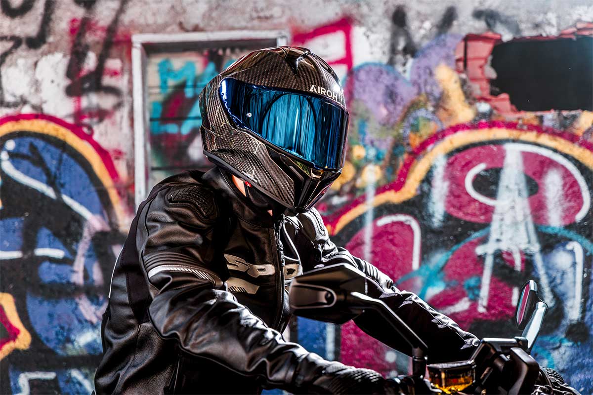Airoh Commander 2 Carbon | Carbon 6K adventure helmet - Airoh